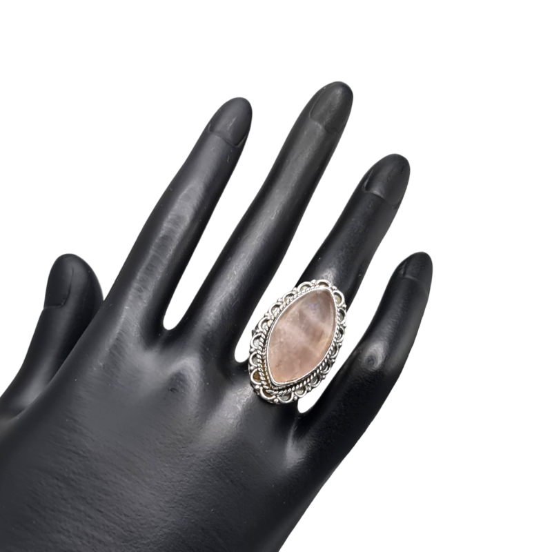 Inel din argint cu cuart roz - Madammi.ro